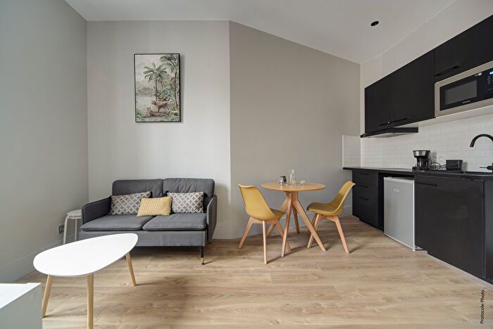 Appartement à louer - Toulouse, Busca, Jardin des plantes, Port Saint-Sauveur - 2 pièces - 1 chambre