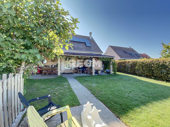 Maison à vendre - Morigny-Champigny - 6 pièces - 4 chambres