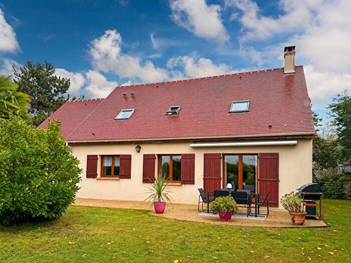 Maison à vendre - La Celle-les-Bordes - 5 pièces - 4 chambres