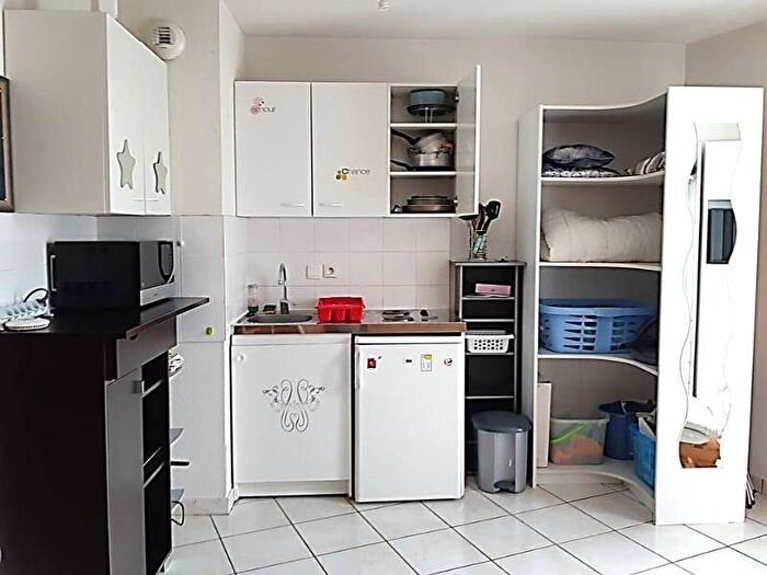 Appartement à louer - Berriat-Ampere, Grenoble - 1 pièce