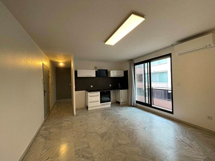 Gare, Perpignan - Appartement 2 pièces à louer