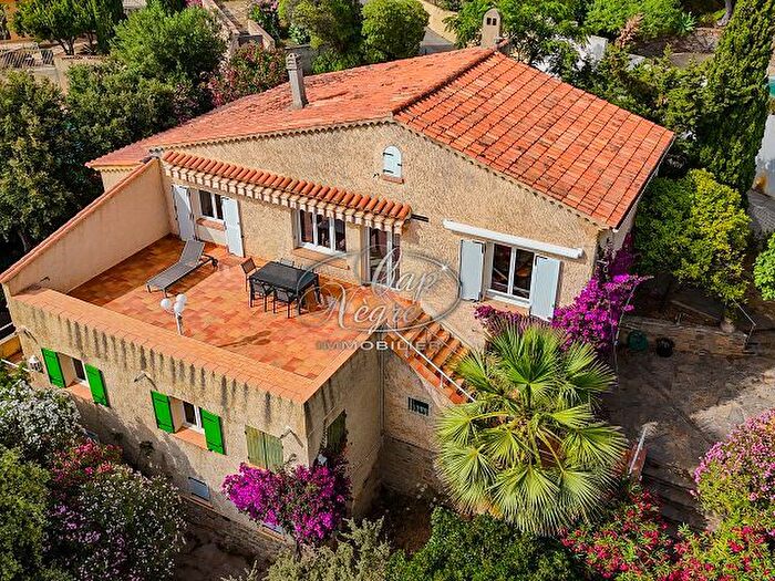 Rayol-Canadel-sur-Mer : Maison 6 pièces à vendre