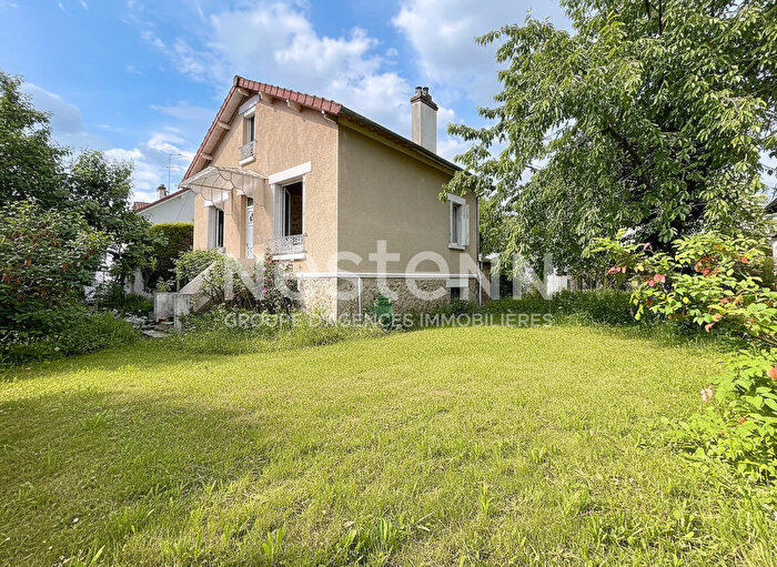 Maison 5 pièces à Fontenay-le-Fleury, Vieux village, à vendre