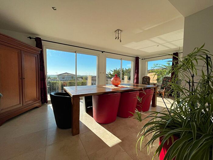 Maison à vendre - Autignac - 10 pièces - 6 chambres