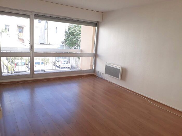 Appartement à louer - Carrousel, Dijon - 2 pièces - 1 chambre