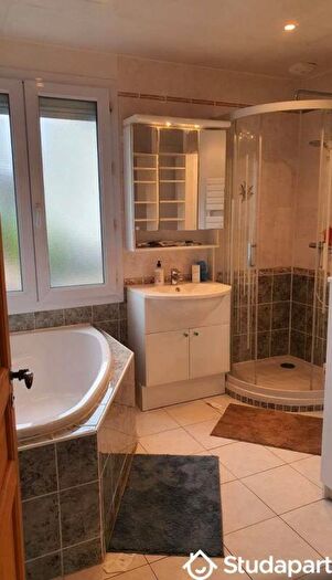 Appartement à louer - Puiseux-en-France - 1 pièce - 4 chambres