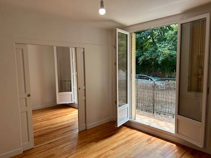 Appartement à louer - Notre Dame, Versailles - 3 pièces - 2 chambres