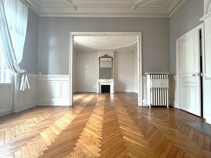 Appartement à louer - Nancy, Poincaré, Foch, Anatole France, Croix de Bourgogne - 4 pièces - 3 chambres