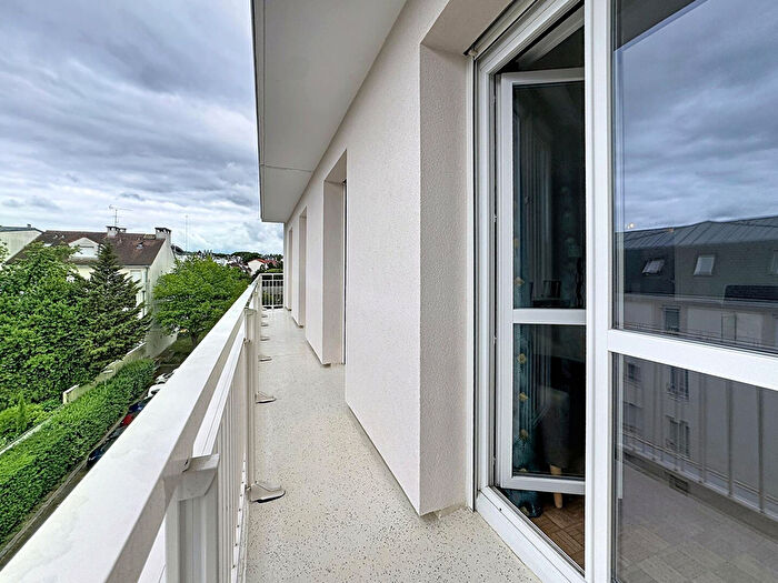 Appartement 5 pièces à Antony, Croix de Berny, à vendre