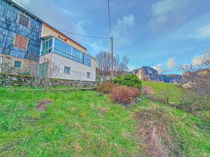 Maison à vendre - Castanet-le-Haut - 4 pièces - 3 chambres