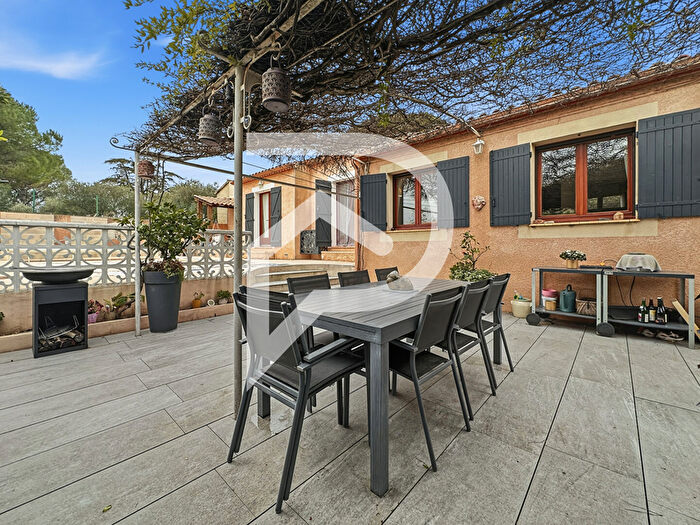 Maison à vendre - Vergèze - 6 pièces - 3 chambres