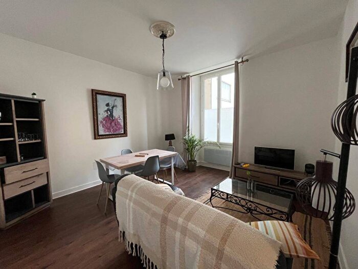 Appartement à louer - Dufau-Tourasse, Pau - 2 pièces - 1 chambre