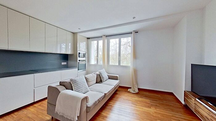 Appartement à louer - Vaillant-Sembat, Boulogne-Billancourt - 3 pièces - 2 chambres