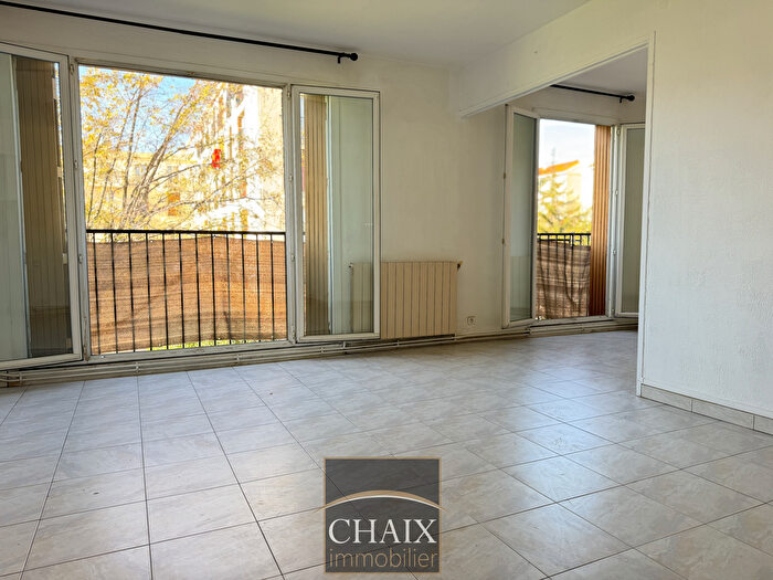 Appartement à vendre - Aubagne - 4 pièces - 2 chambres