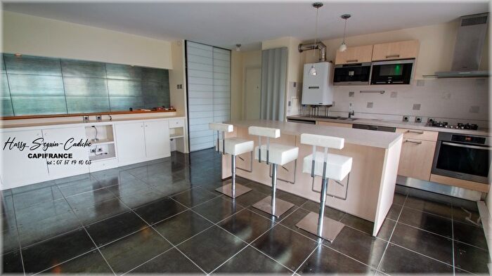 Appartement à vendre - Roissy-en-France - 2 pièces - 1 chambre