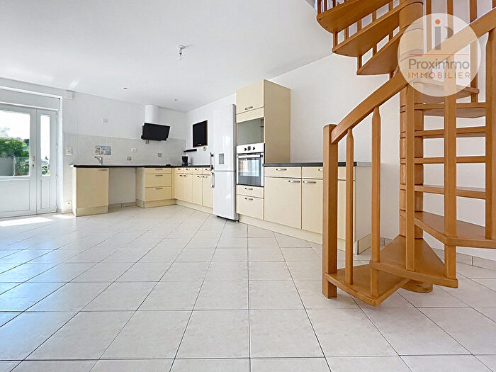 Maison 2 pièces à Guipry, à louer