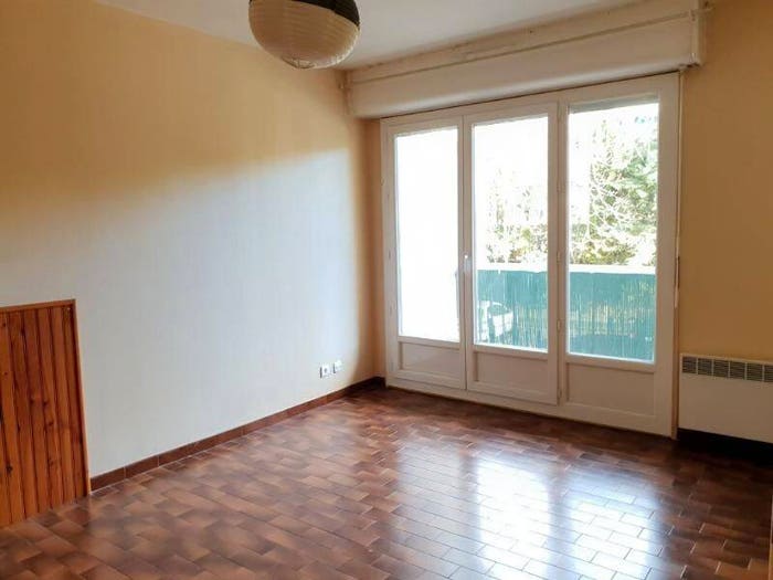 Hôpitaux-Facultés, Montpellier : Appartement 1 pièce à louer