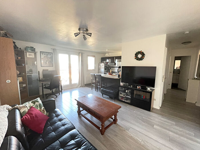 Appartement à vendre - Osny, Ravinière - 2 pièces - 1 chambre