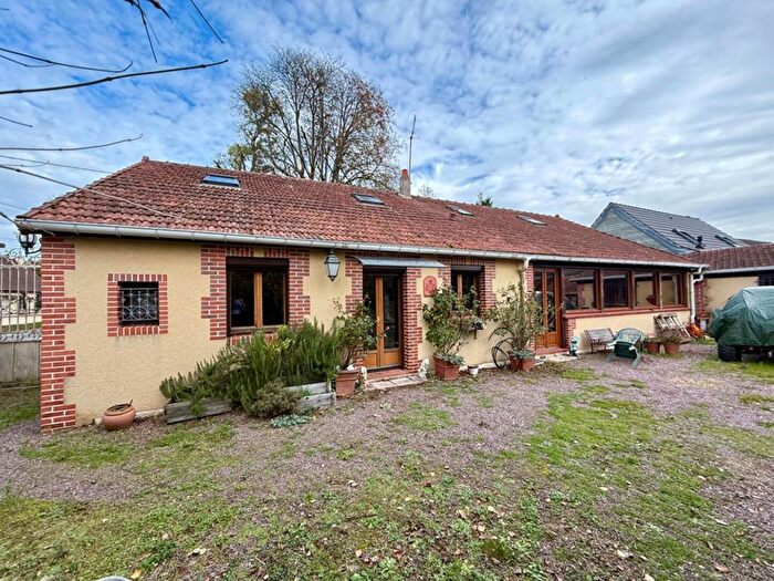 Maison à vendre - Chaumont-en-Vexin - 5 pièces - 4 chambres