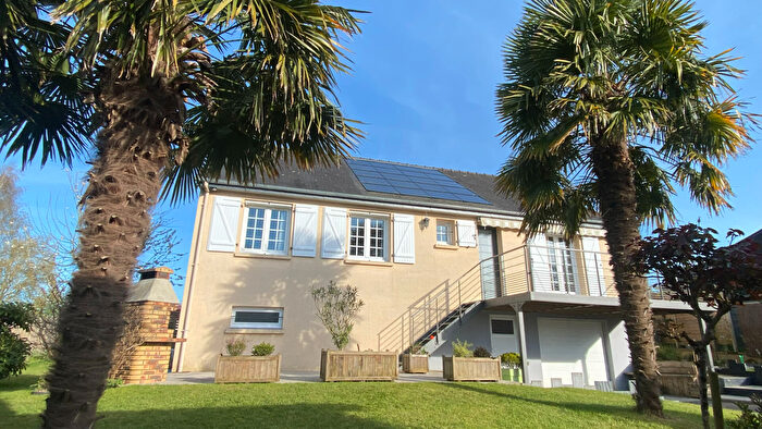 Maison à vendre - Saint-Médard-sur-Ille - 5 pièces - 3 chambres