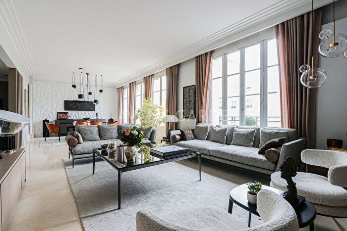 Muette Nord, Paris 16ème arrondissement : Appartement 6 pièces à louer