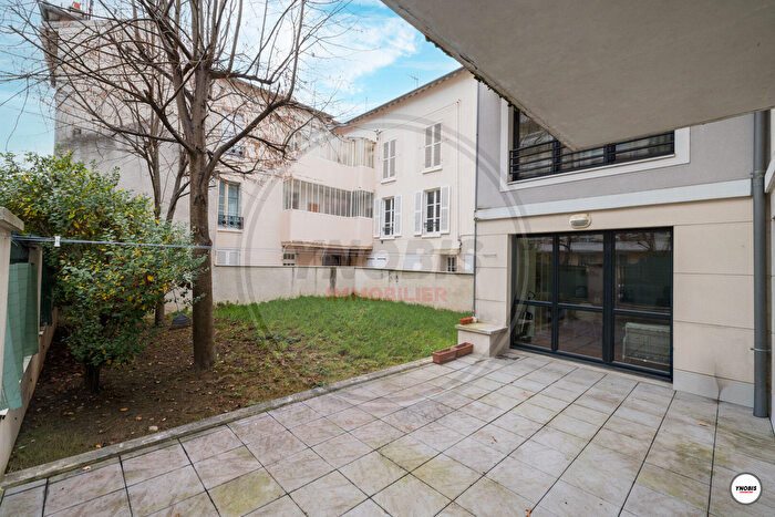 Appartement à vendre - Poissy, Centre-ville - 2 pièces - 1 chambre