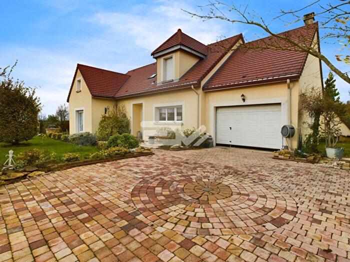 Maison 6 pièces à Romigny, à vendre