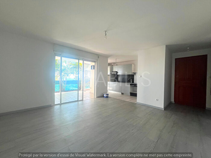 Les Avirons, Centre-ville, Bois de Nèfles, Le Ruisseau : Appartement 2 pièces à louer