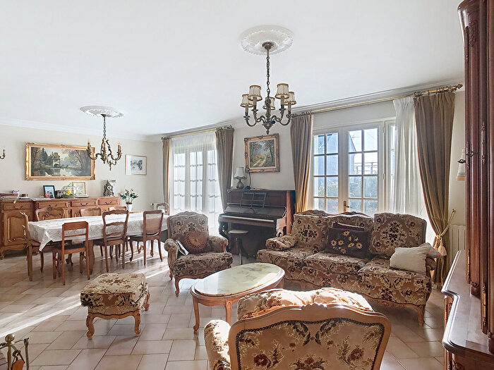 Maison à vendre - Ancenis - 8 pièces - 6 chambres