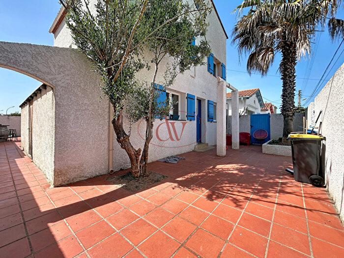 Maison à vendre - Canet-en-Roussillon, Méditerranée - 5 pièces - 4 chambres