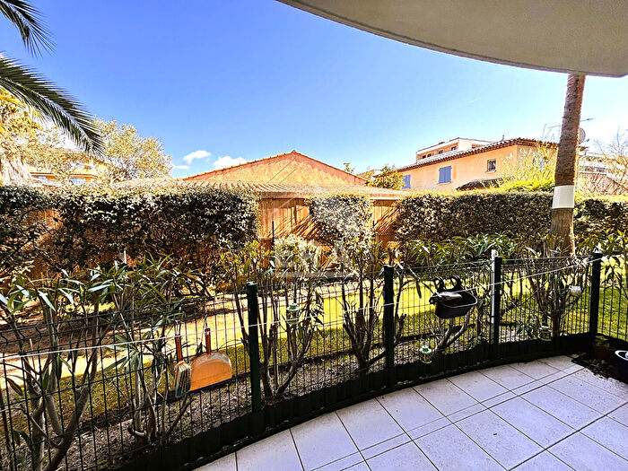 Appartement à vendre - Fréjus, Fréjus Plage - 2 pièces - 1 chambre