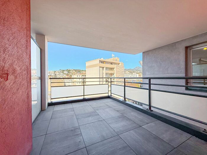 Appartement à vendre - Nice, Saint-Roch - 3 pièces - 2 chambres