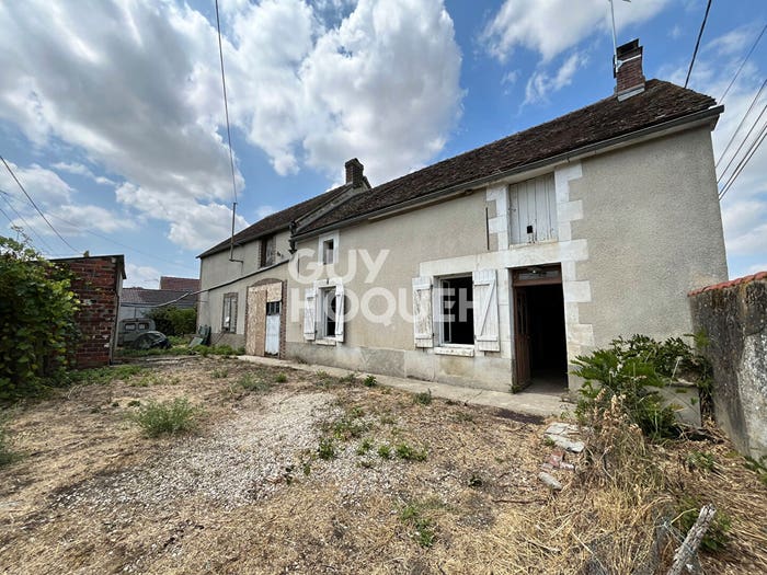 Maison 5 pièces à vendre à Charbuy