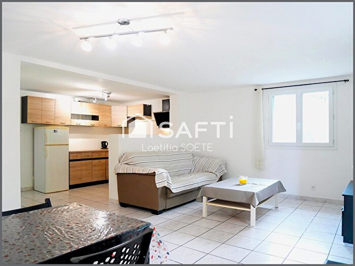 Appartement à louer - Daux - 3 pièces - 2 chambres