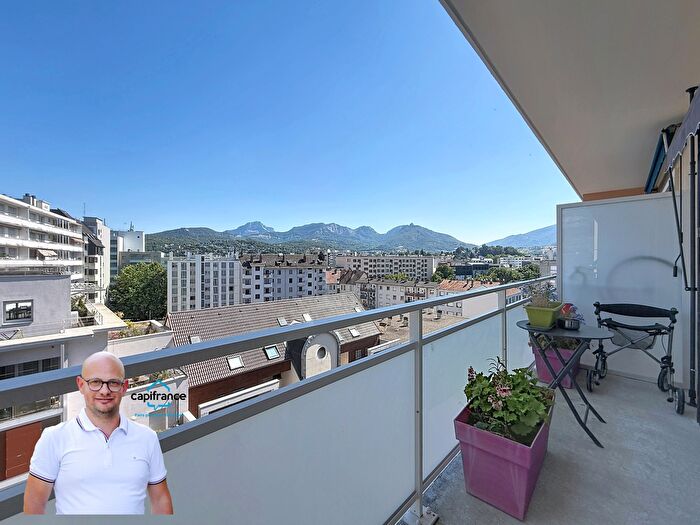 Chambéry, Centre-ville - Appartement 3 pièces à vendre