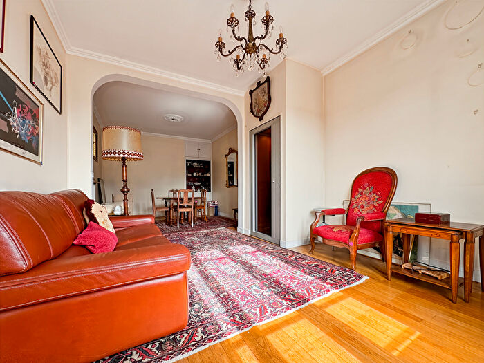 Maison à vendre - Rosny-sous-Bois, La Garenne - 5 pièces - 3 chambres