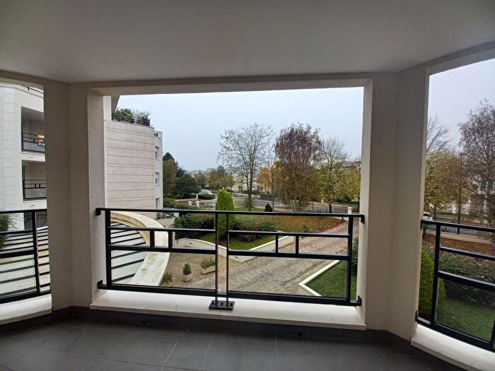 Appartement à louer - Guyancourt, Villaroy - 3 pièces - 2 chambres