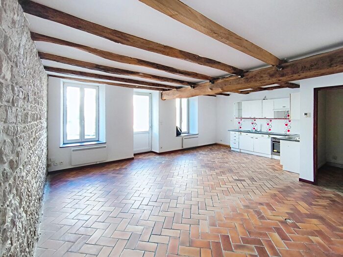 Maison à vendre - Dampierre-sur-Boutonne - 3 pièces - 2 chambres