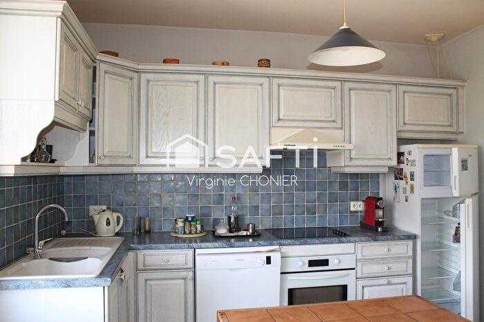 Appartement à vendre - Vichy, Vieux Vichy - 4 pièces - 3 chambres