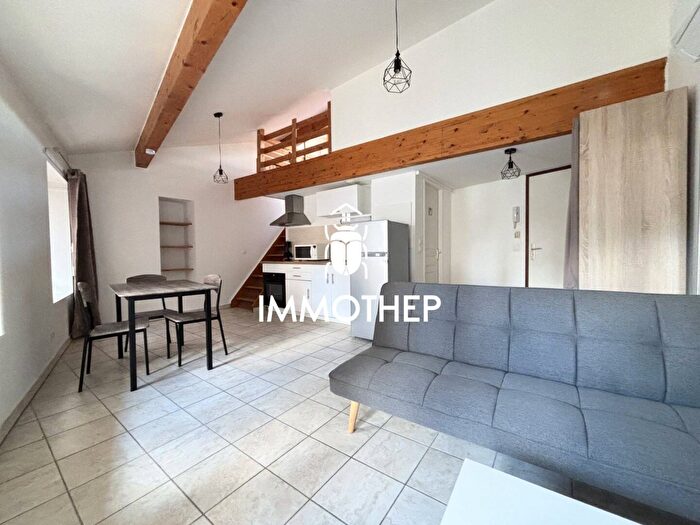 Appartement à louer - Tullins - 2 pièces - 1 chambre