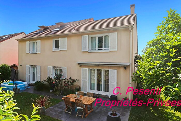 Maison 7 pièces à Saint-Thibault-des-Vignes, à vendre