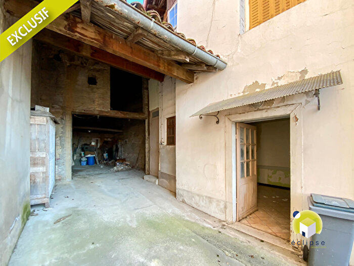 Maison à vendre - Polliat - 6 pièces - 2 chambres