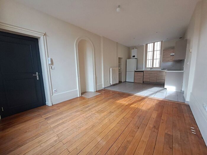 Appartement à louer - Cordeliers, Dijon - 4 pièces - 3 chambres