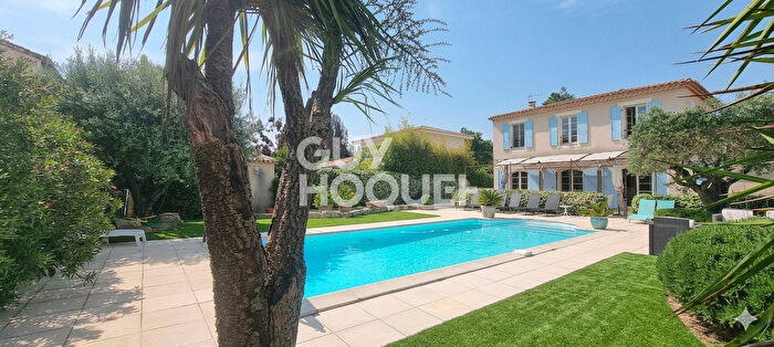 Maison 4 pièces à Tarascon, Mas Provençal, Souspiron, à vendre