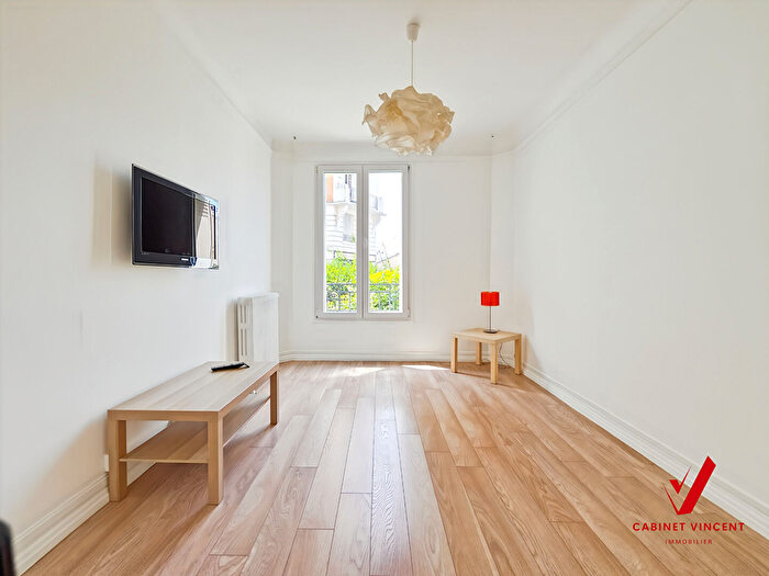 Appartement 2 pièces à vendre à Courbevoie, Marceau République