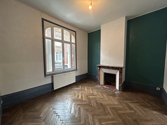 Maison à louer - Amiens - 5 pièces - 4 chambres