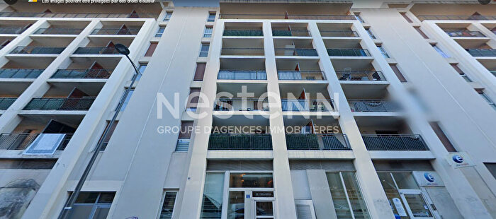 Appartement à vendre - Marseille e  - 2 pièces - 1 chambre