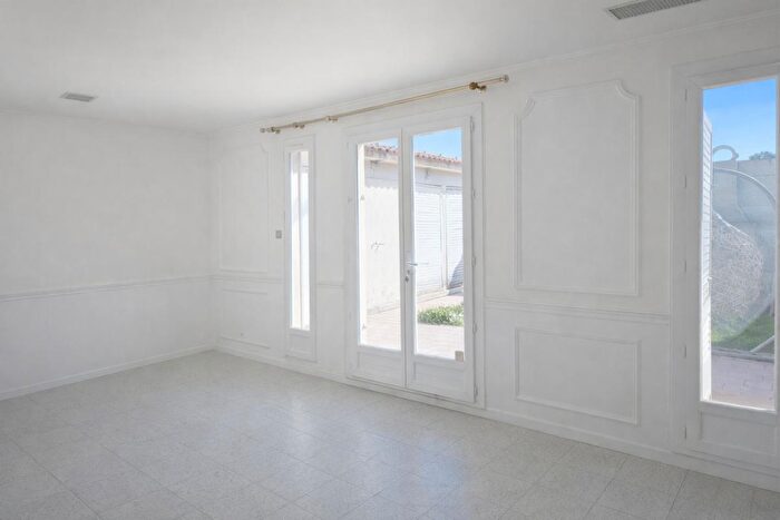 Maison à vendre - Cabriès - 5 pièces - 4 chambres