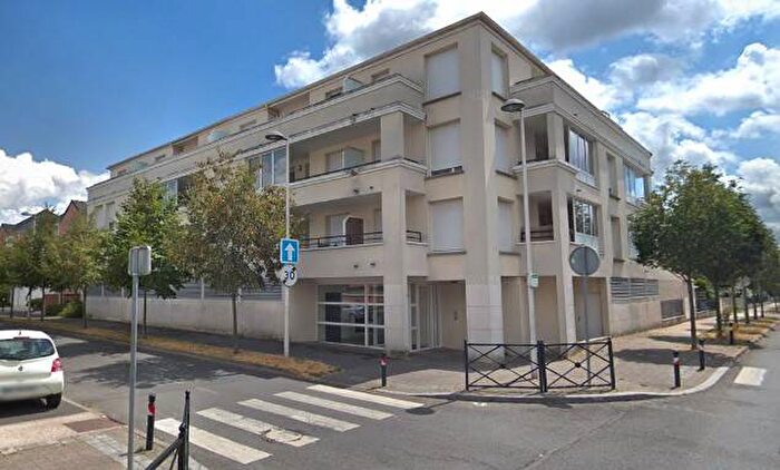 Appartement à louer - Le Bourg, Savigny-le-Temple - 2 pièces - 1 chambre