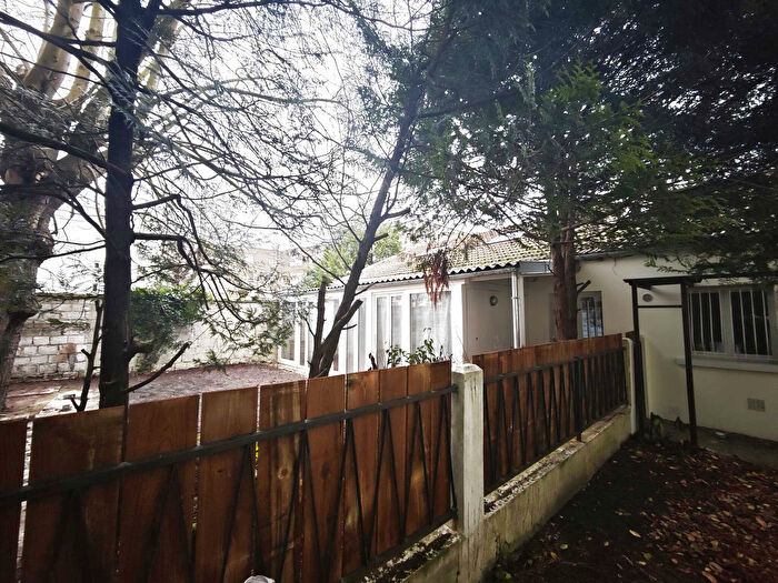 Maison à vendre - Le Bourget, Hôtel de Ville - 5 pièces - 3 chambres